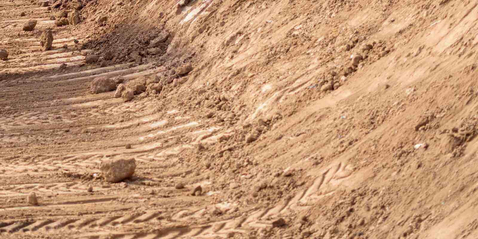 Can You Use Unscreened Fill Dirt for Projects? - Barclay Earth Depot